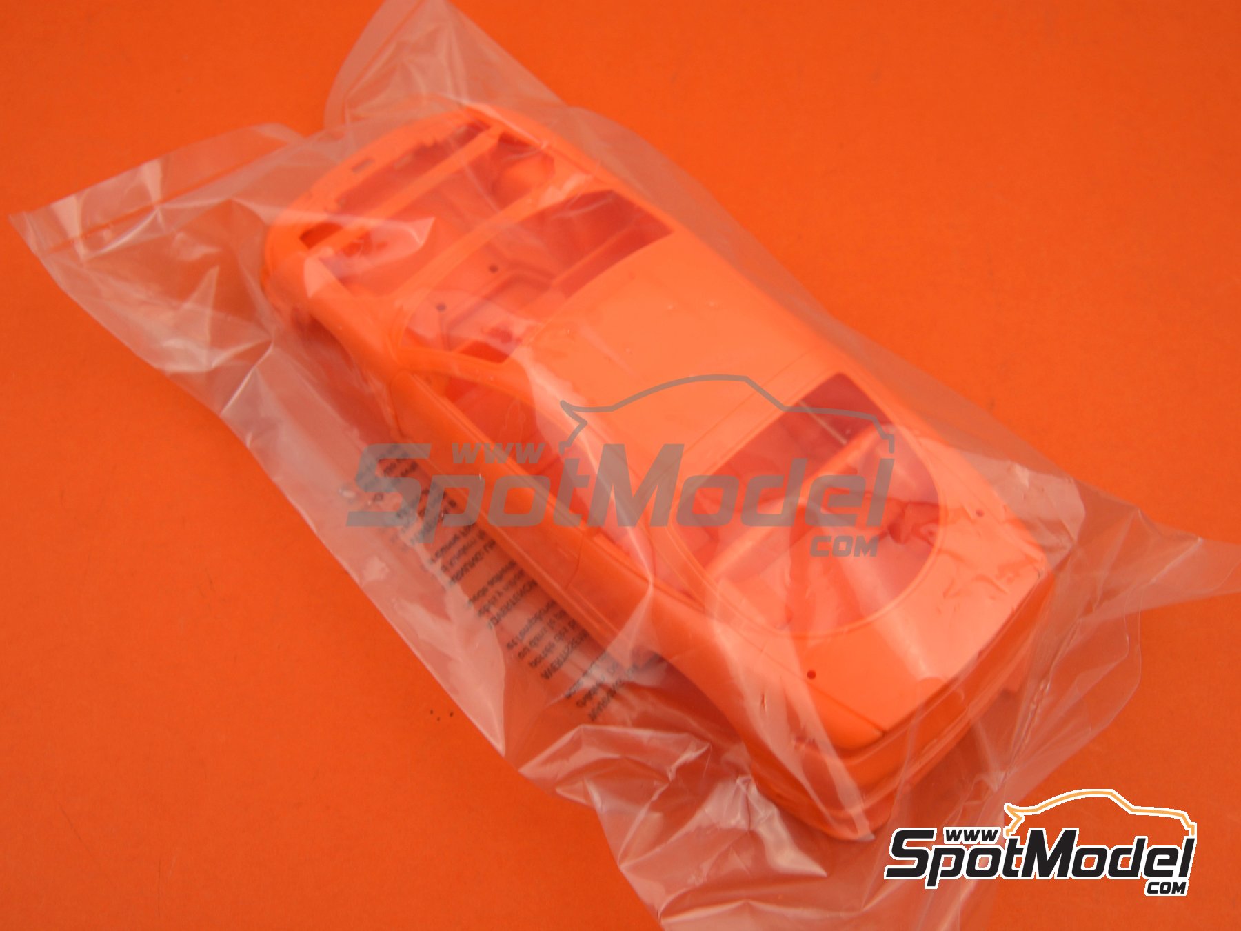 AMT 1089: Car scale model kit 1/25 scale - Mitsubishi Eclipse 1995 (ref ...