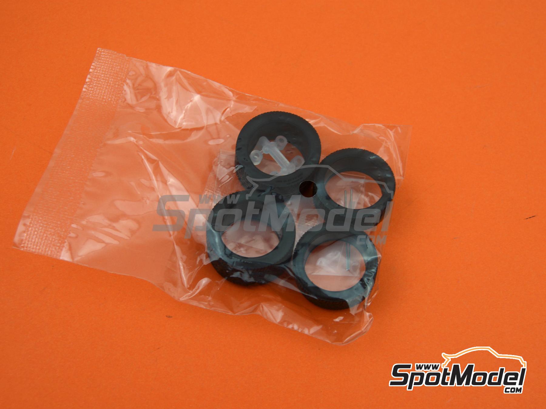 Aoshima 056028: Car scale model kit 1/24 scale - Pagani Zonda C12S (ref ...