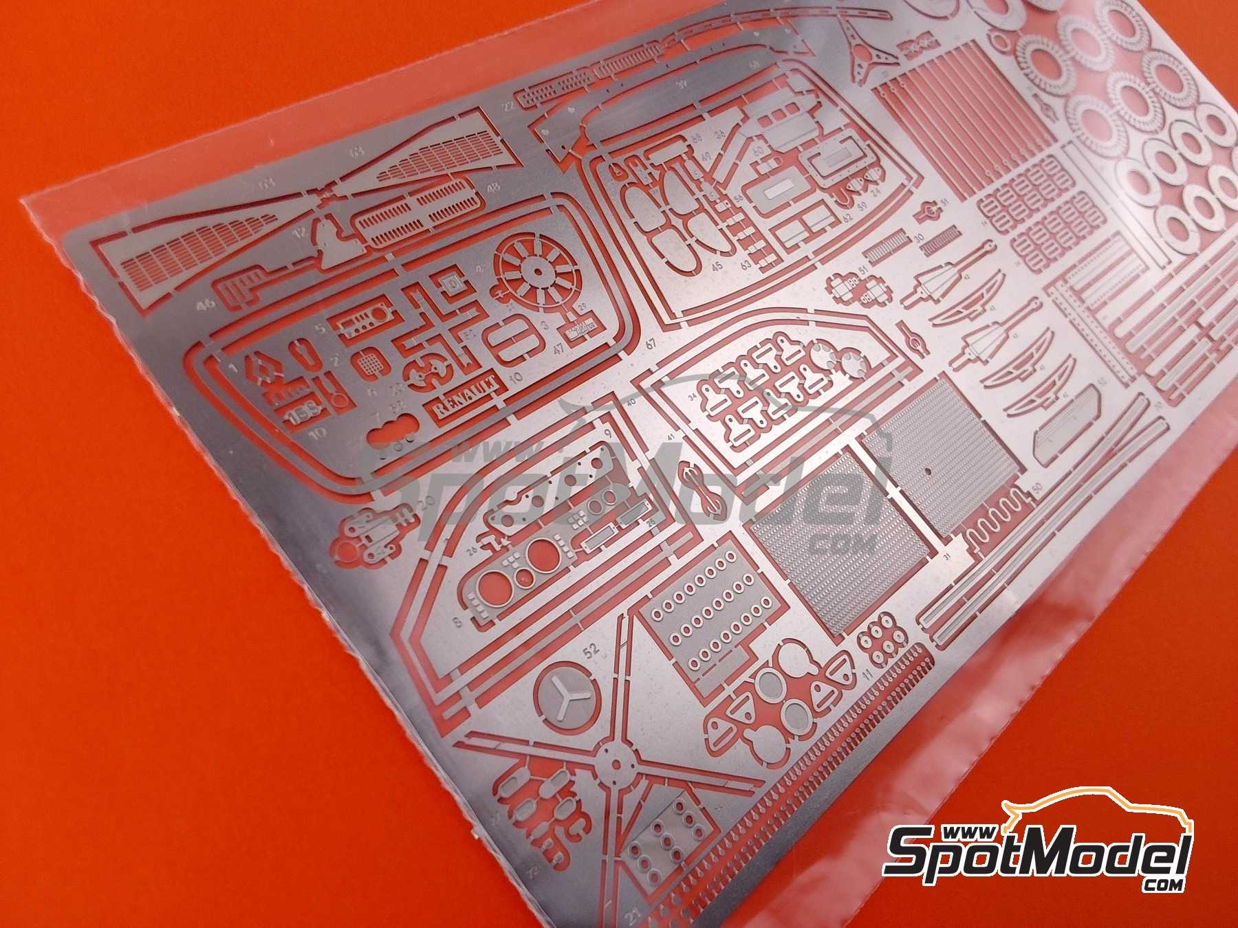 Arena Modelli ARE1420-24: Car scale model kit 1/24 scale - Renault Clio ...