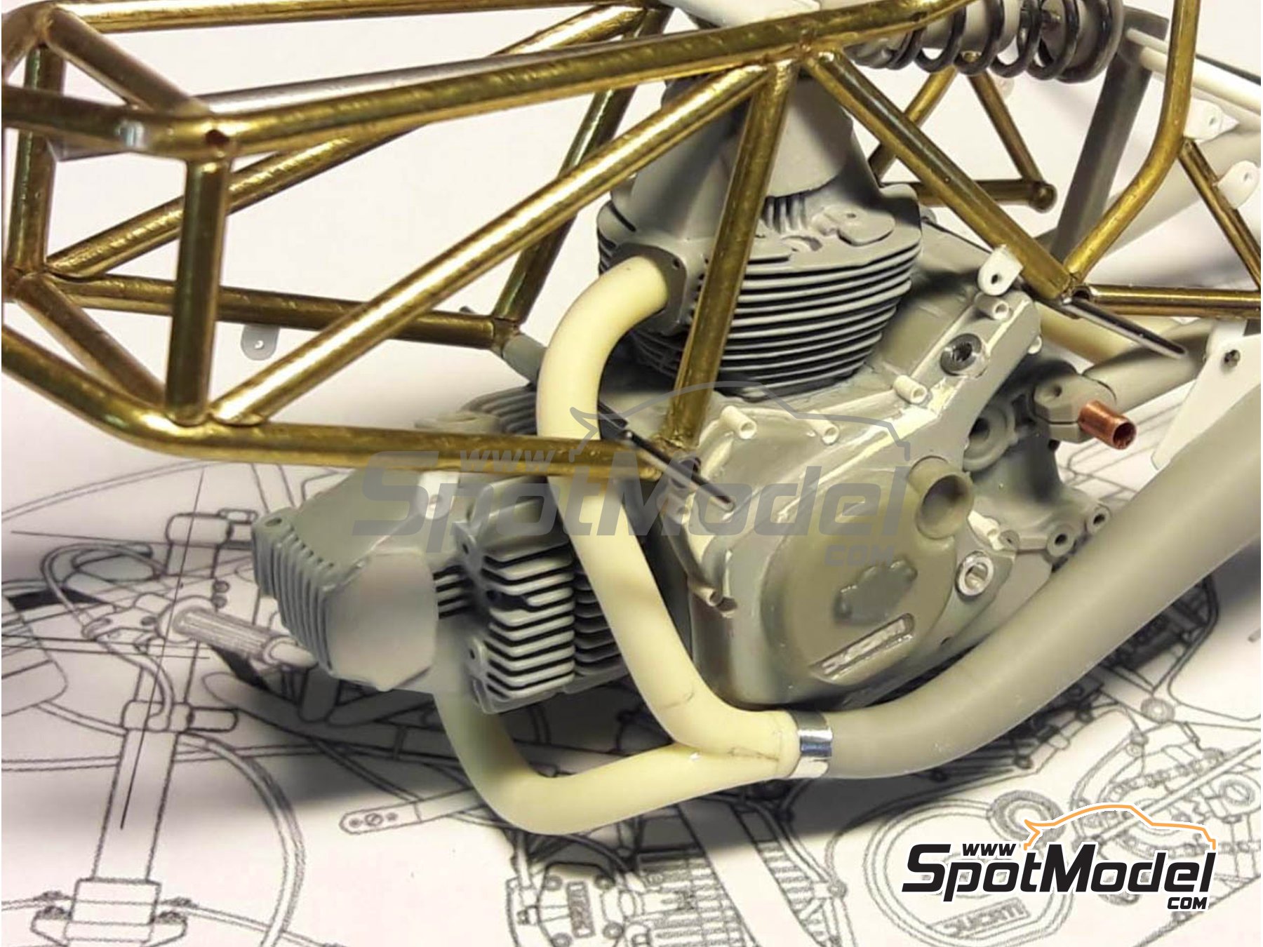 Brach Model BM-VR07: Motorbike scale model kit 1/12 scale - Ducati ...