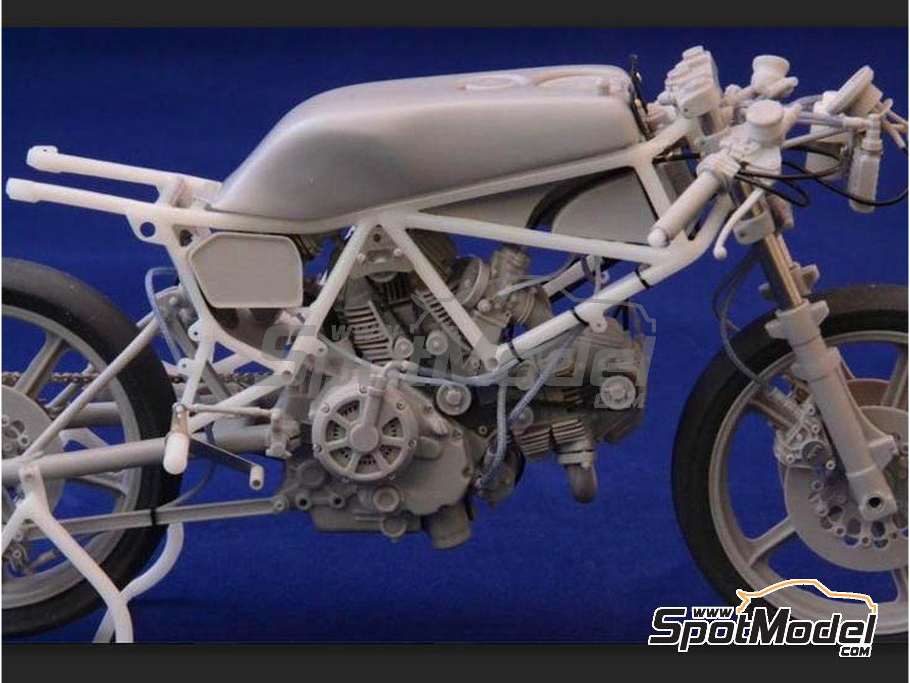 Brach Model BM-VR07: Motorbike scale model kit 1/12 scale - Ducati ...