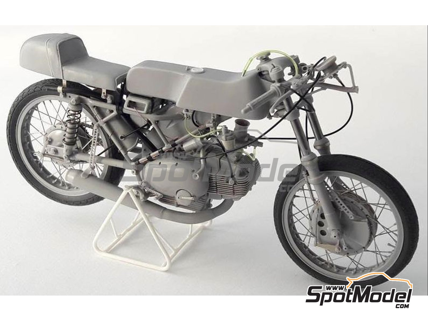Brach Model BM-VR09: Motorbike scale model kit 1/12 scale - Motobi ...