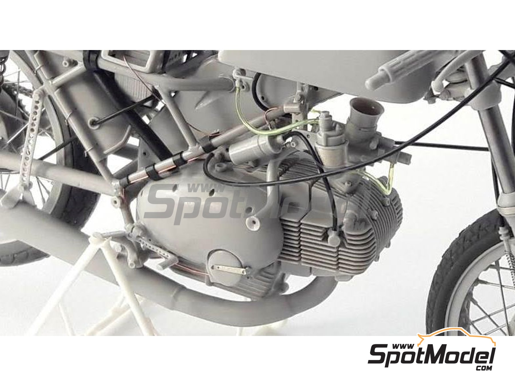 Brach Model BM-VR09: Motorbike scale model kit 1/12 scale - Motobi ...