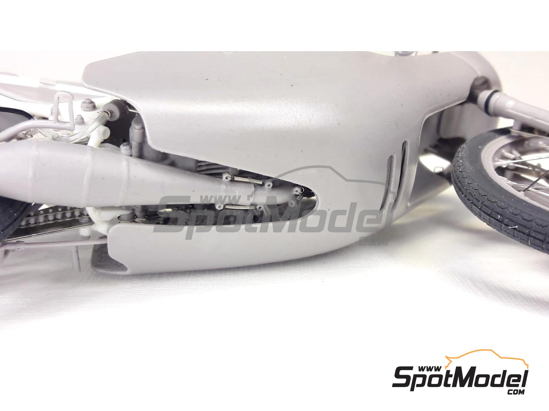 Brach Model BM-VR13: Motorbike scale model kit 1/12 scale - Kreidler ...