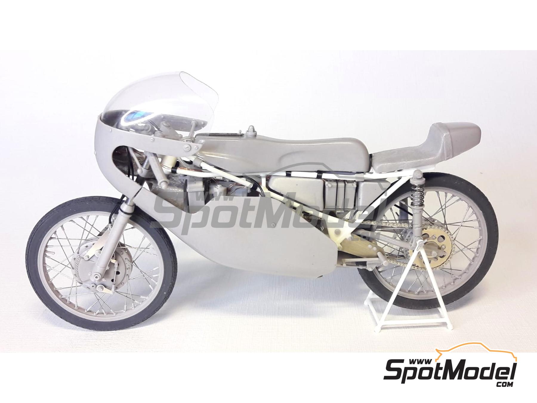 Brach Model BM-VR13: Motorbike scale model kit 1/12 scale - Kreidler ...