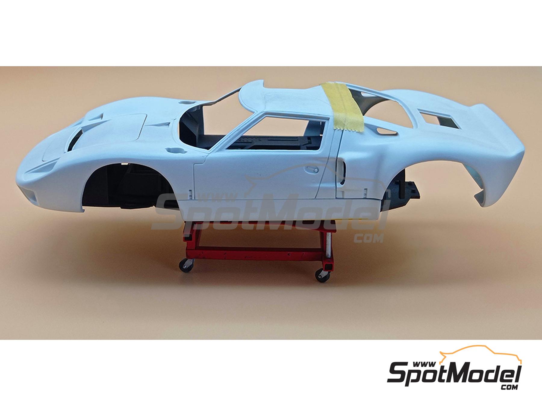 D.A.B. Models DAB24-017: Detail 1/24 scale - Car stand for restoration ...