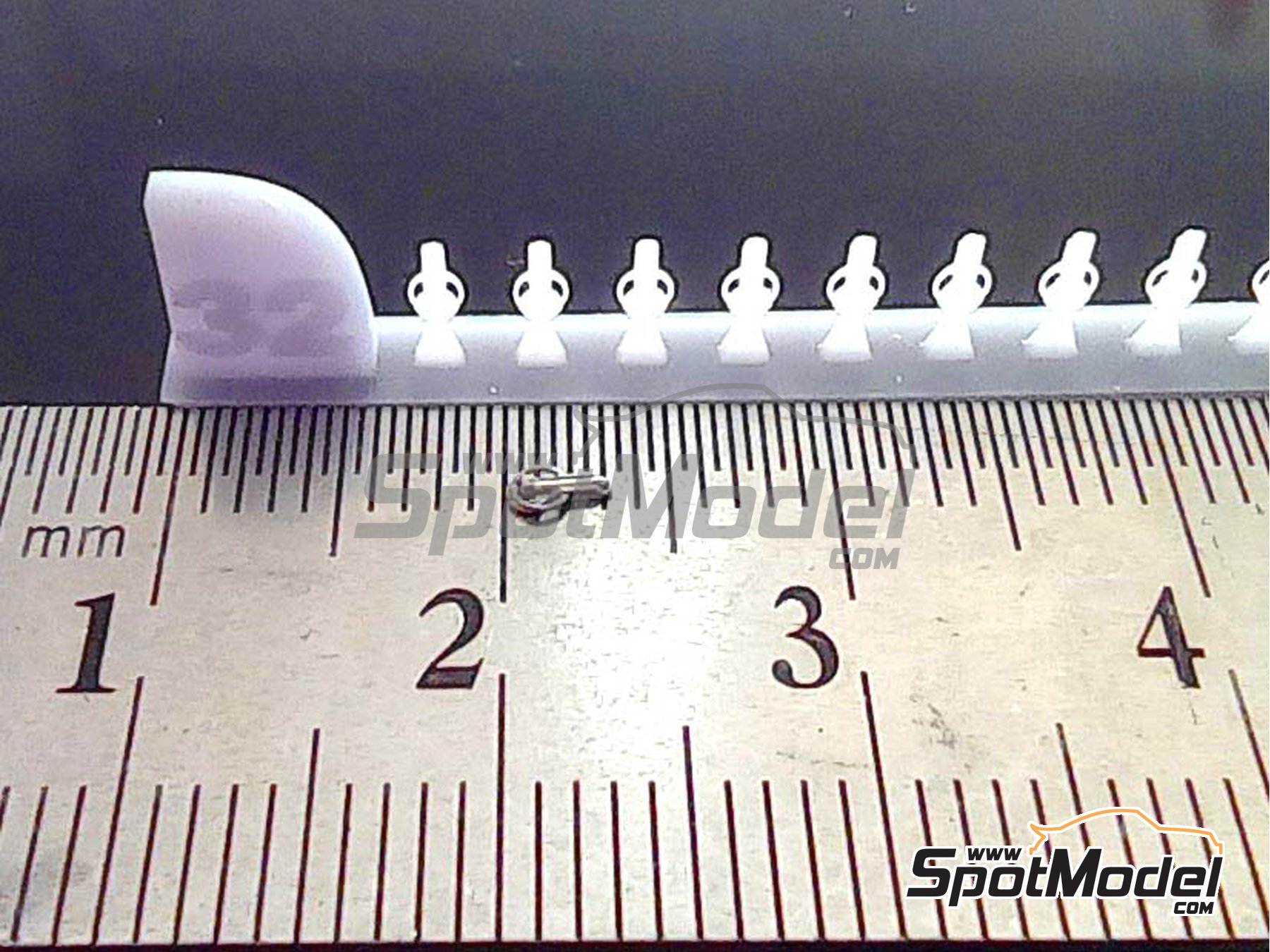 D.A.B. Models DAB32-002: Bonnet pins 1/32 scale - Bonnet pins - 10 ...