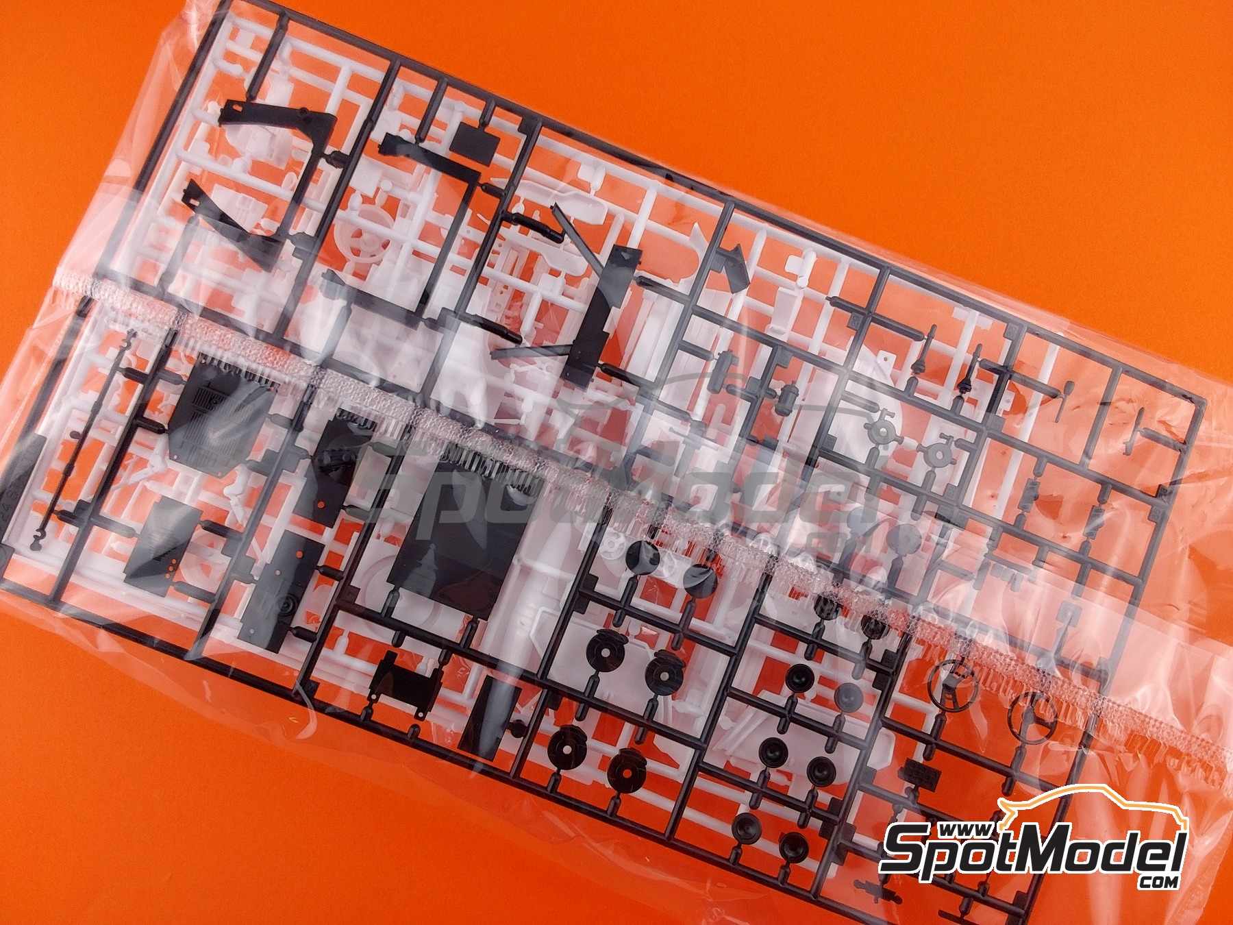 Hasegawa 20692: Car scale model kit 1/24 scale - Lancia Stratos HF ...