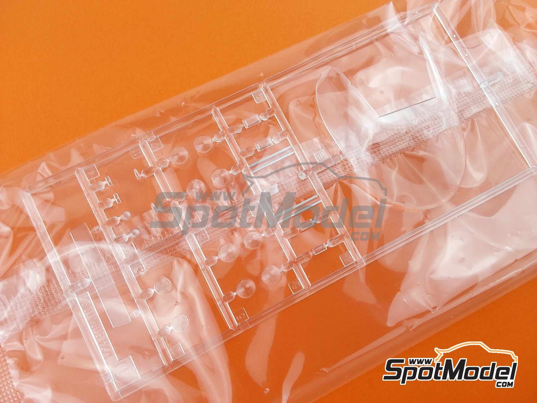 Hasegawa 20692: Car scale model kit 1/24 scale - Lancia Stratos HF ...