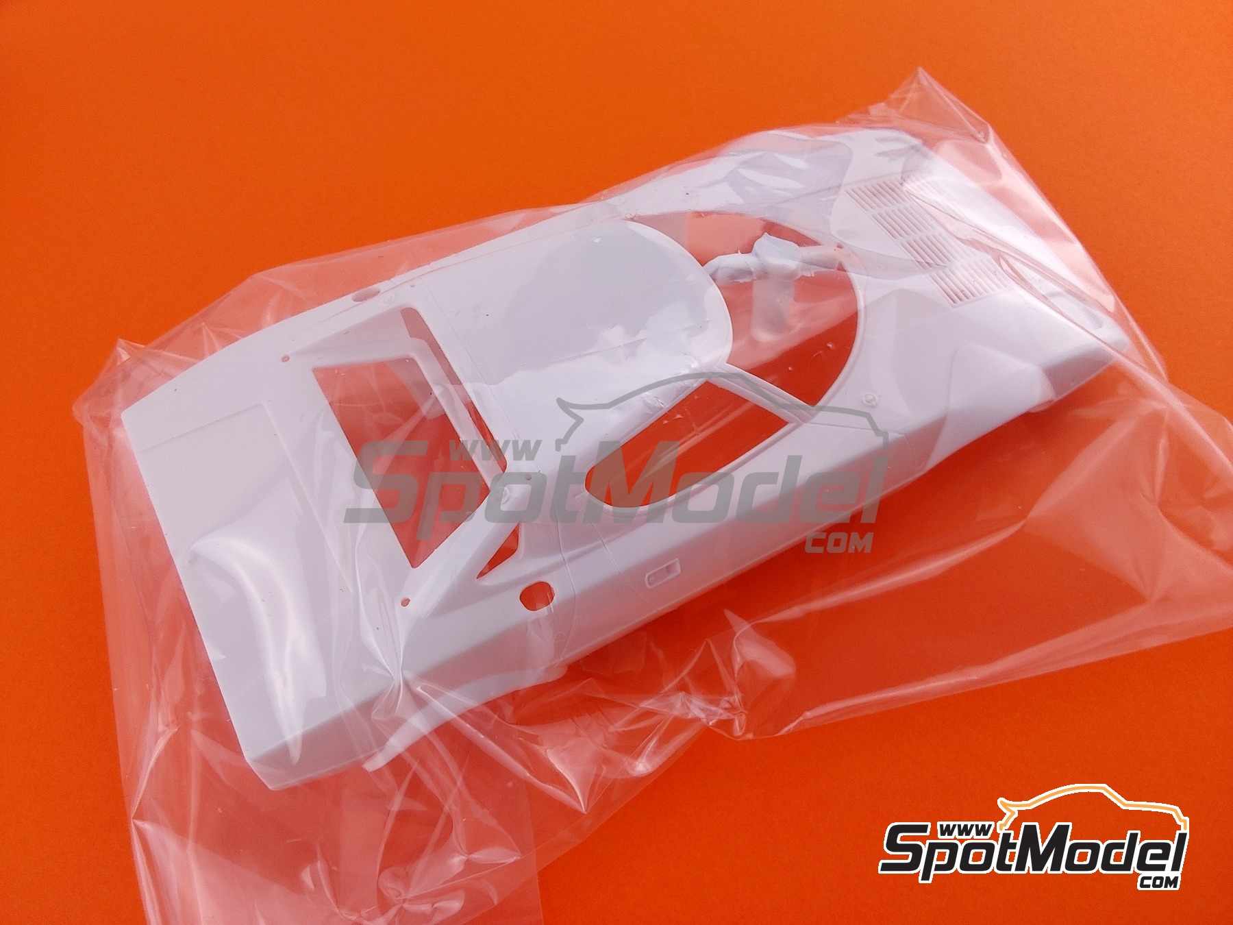 Hasegawa 20692: Car scale model kit 1/24 scale - Lancia Stratos HF ...