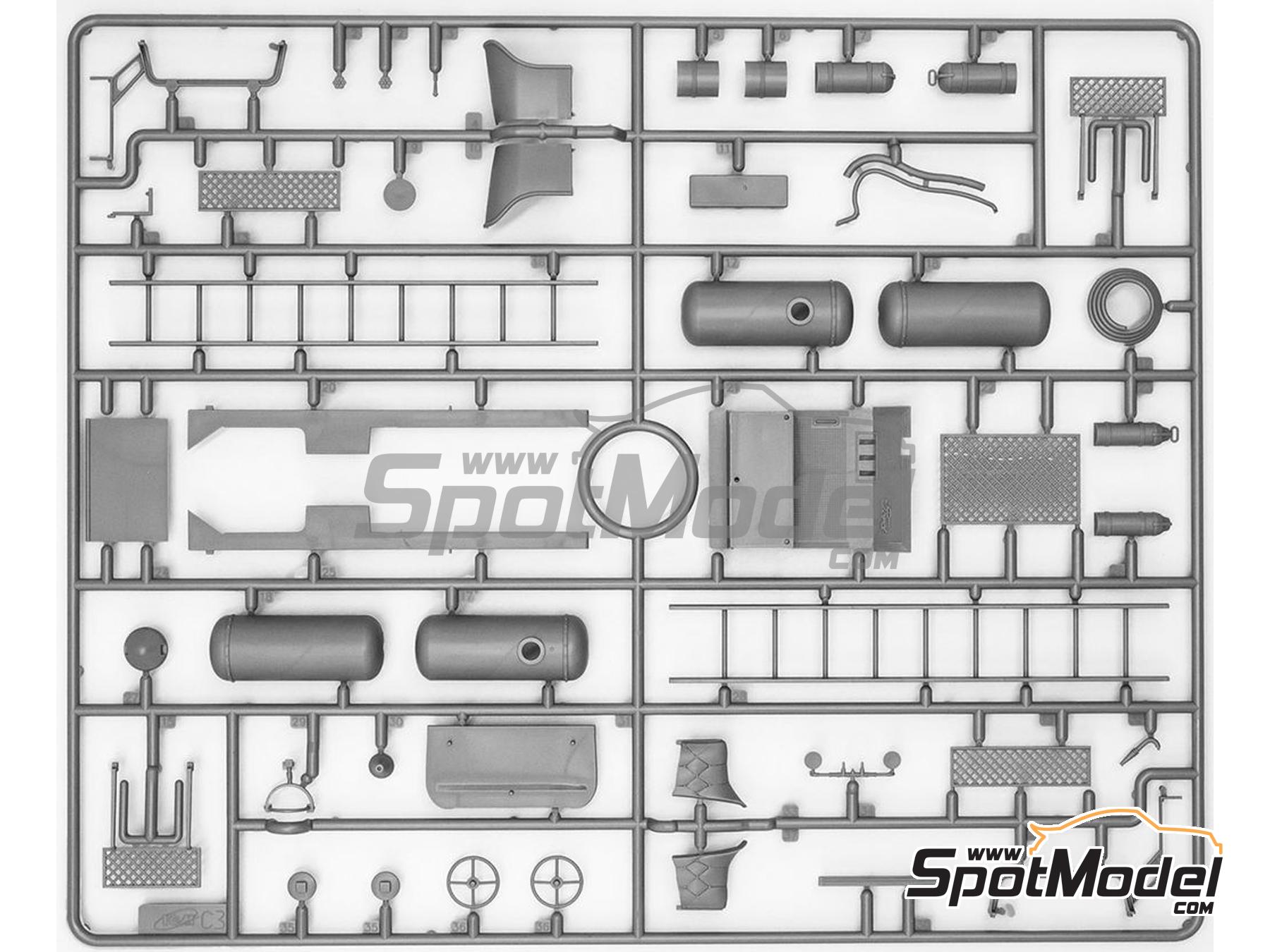 ICM 24004: Car scale model kit 1/24 scale - Ford Model T Firetruck 1914 ...