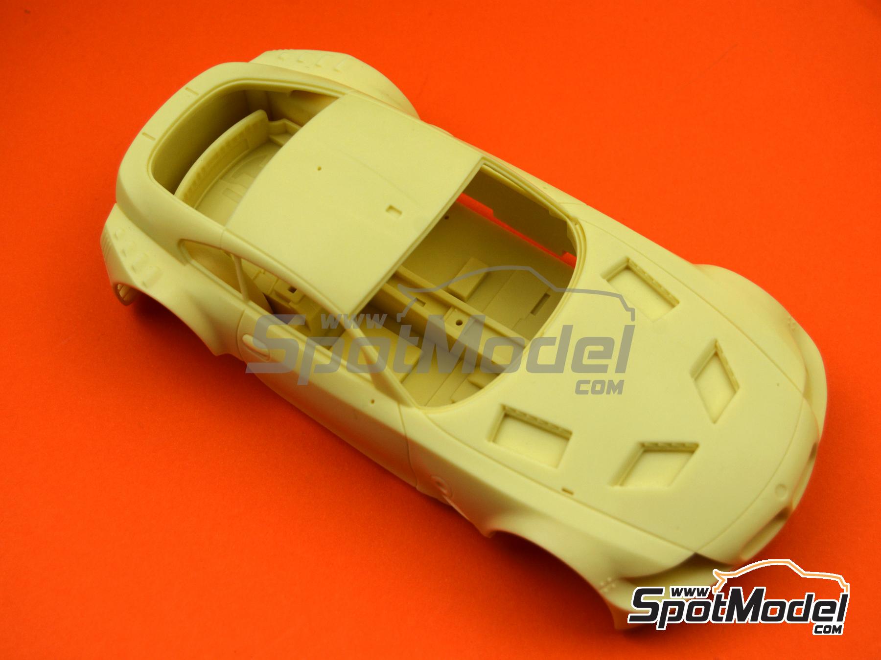 Miniature CS024: Car scale model kit 1/24 scale - BMW Z4M Coupe E86 GTR ...