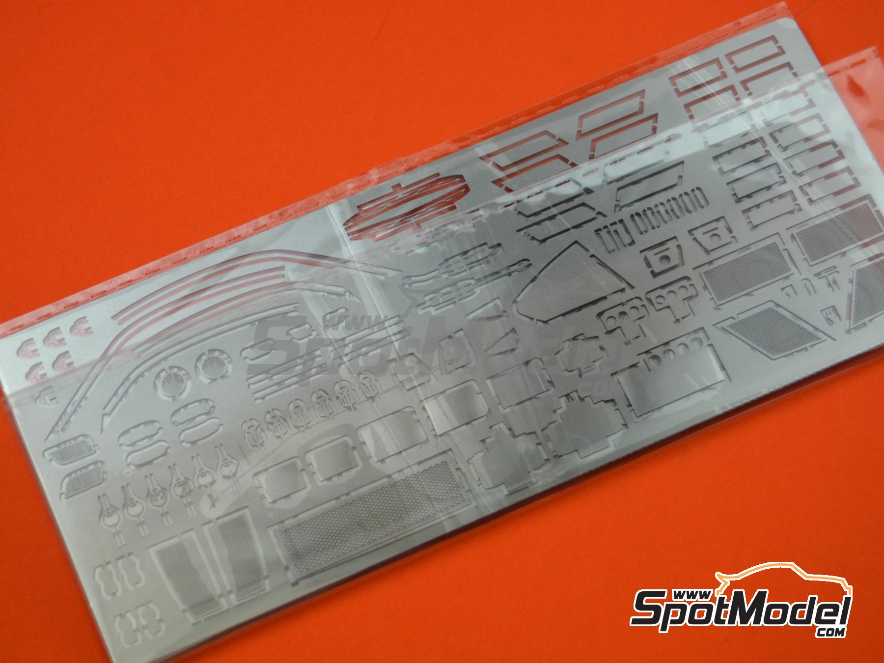 Miniature CS024: Car scale model kit 1/24 scale - BMW Z4M Coupe E86 GTR ...