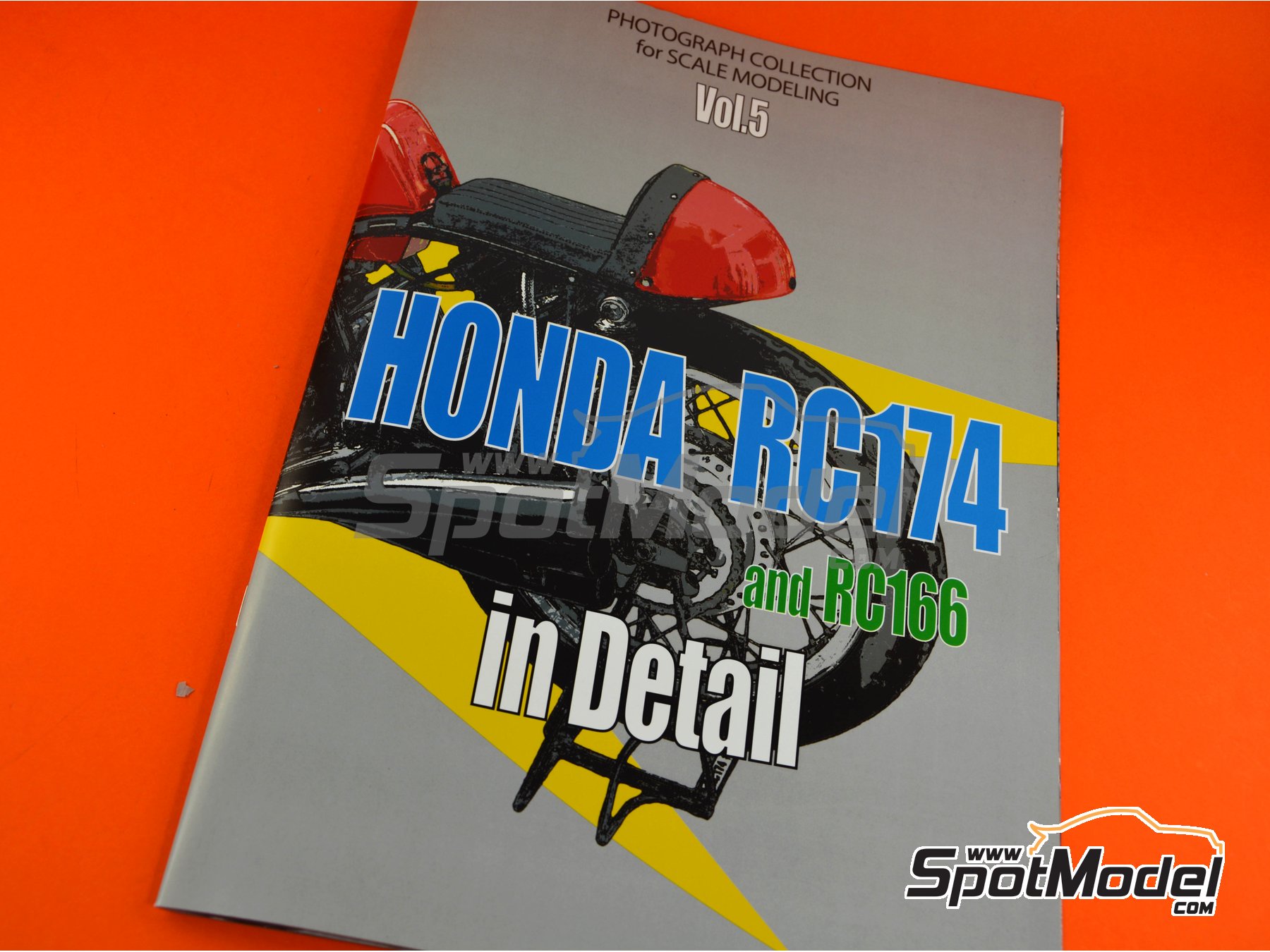 Model Factory Hiro PC05: Reference / walkaround book Honda RC174 and ...