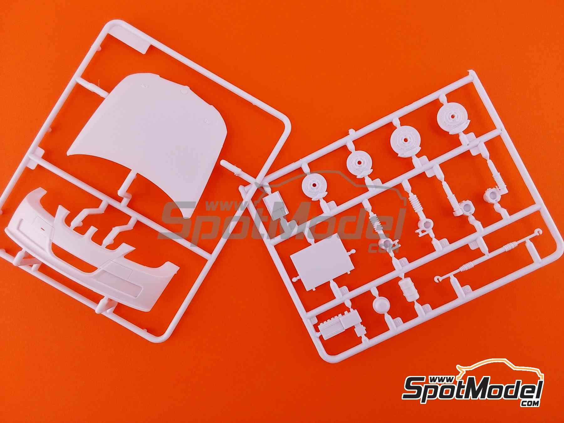 Nunu PN24037-UNBOX: Car scale model kit 1/24 scale - BMW 320si E90 2008 ...