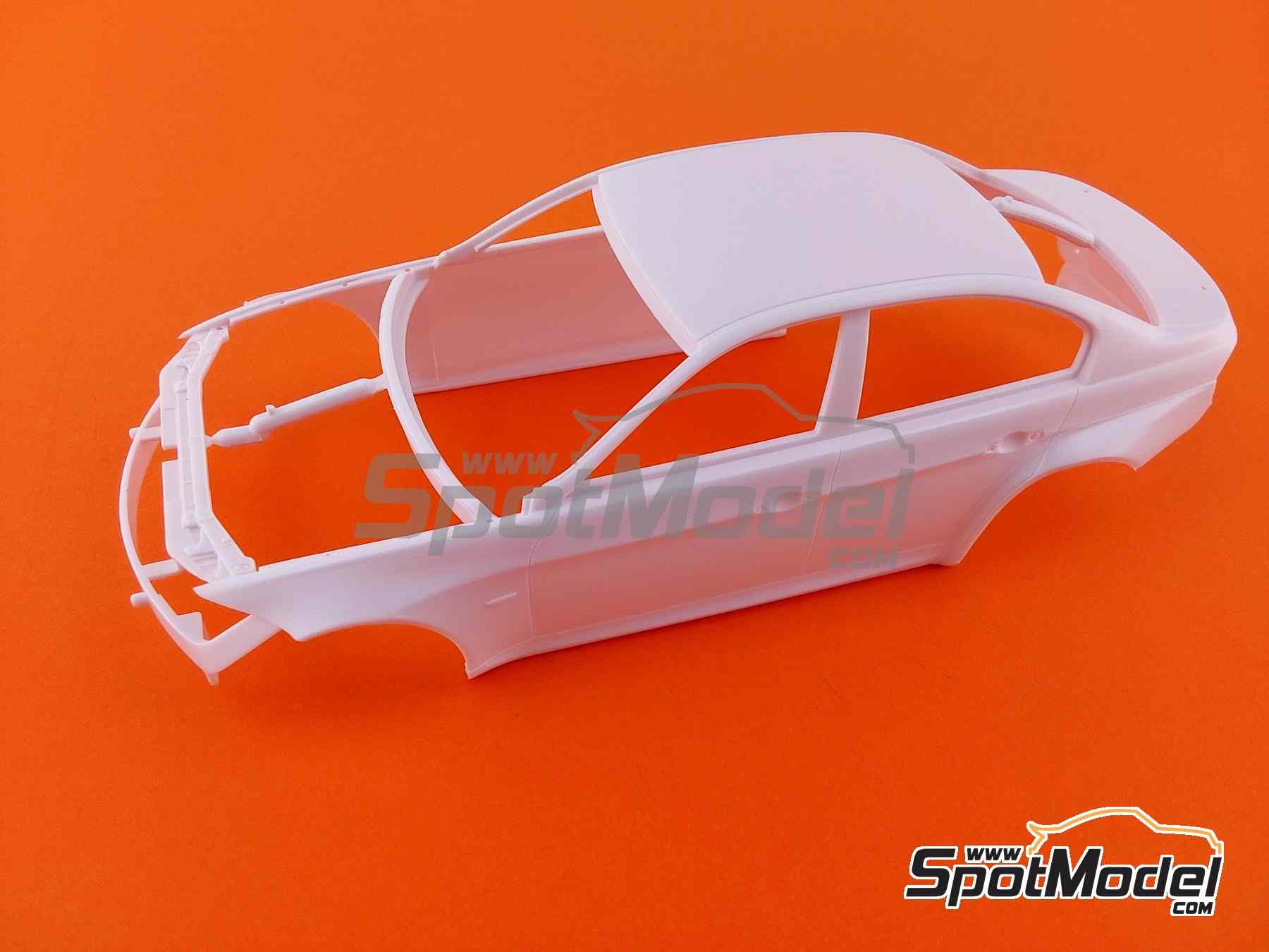 Nunu PN24037-UNBOX: Car scale model kit 1/24 scale - BMW 320si E90 2008 ...