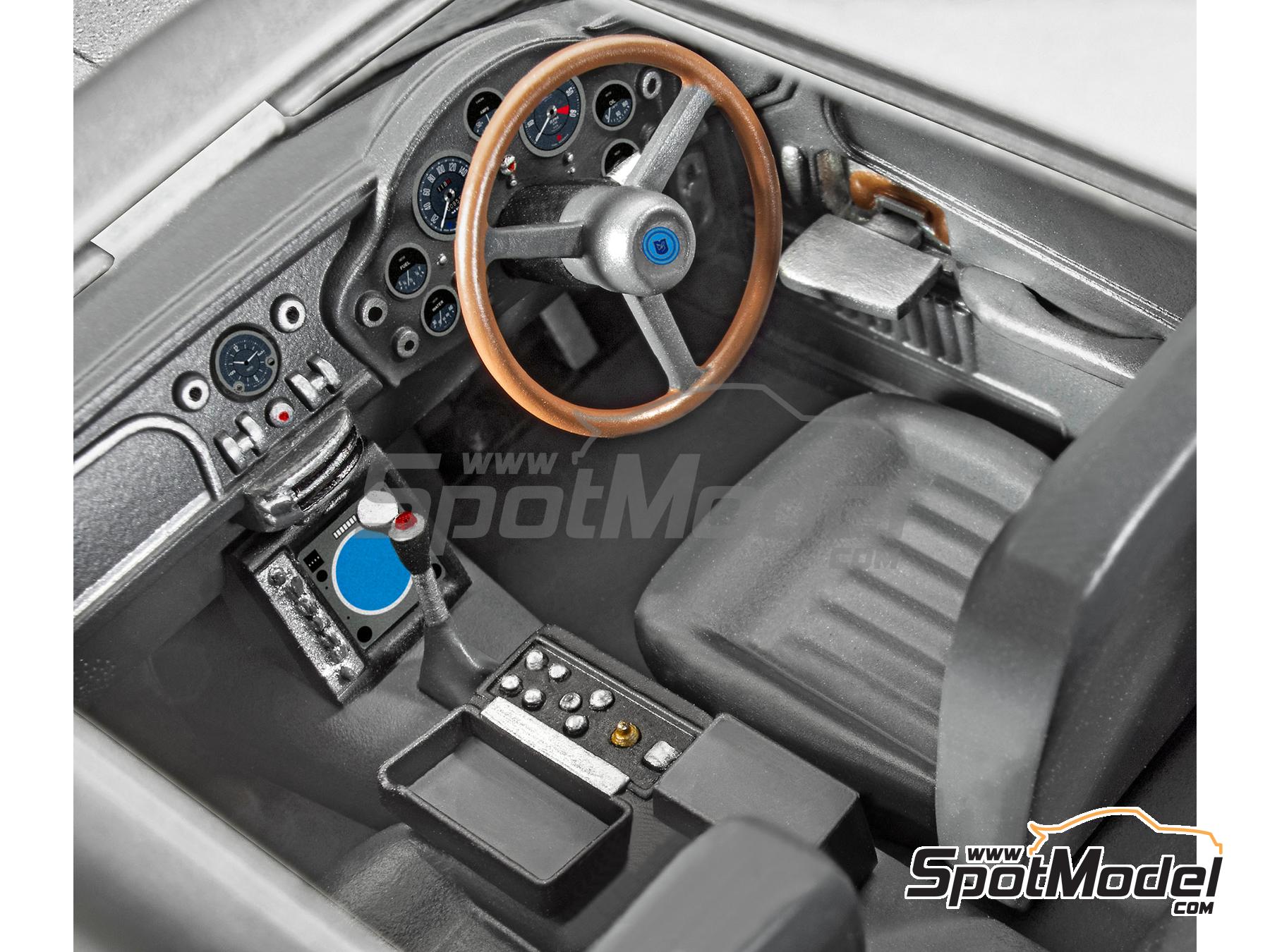 Revell 05653: Car scale model kit 1/24 scale - Aston Martin DB5 - James ...