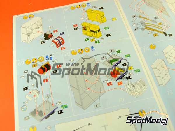 Revell 07452: Special vehicle scale model kit 1/24 scale - MAN TGM ...