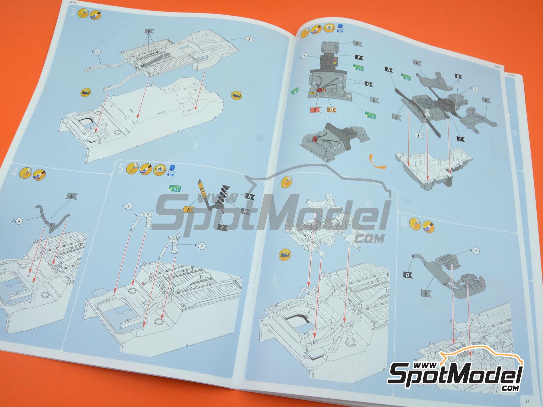 Revell 07706: Van scale model kit 1/25 scale - Volkswagen T3 Bus (ref ...