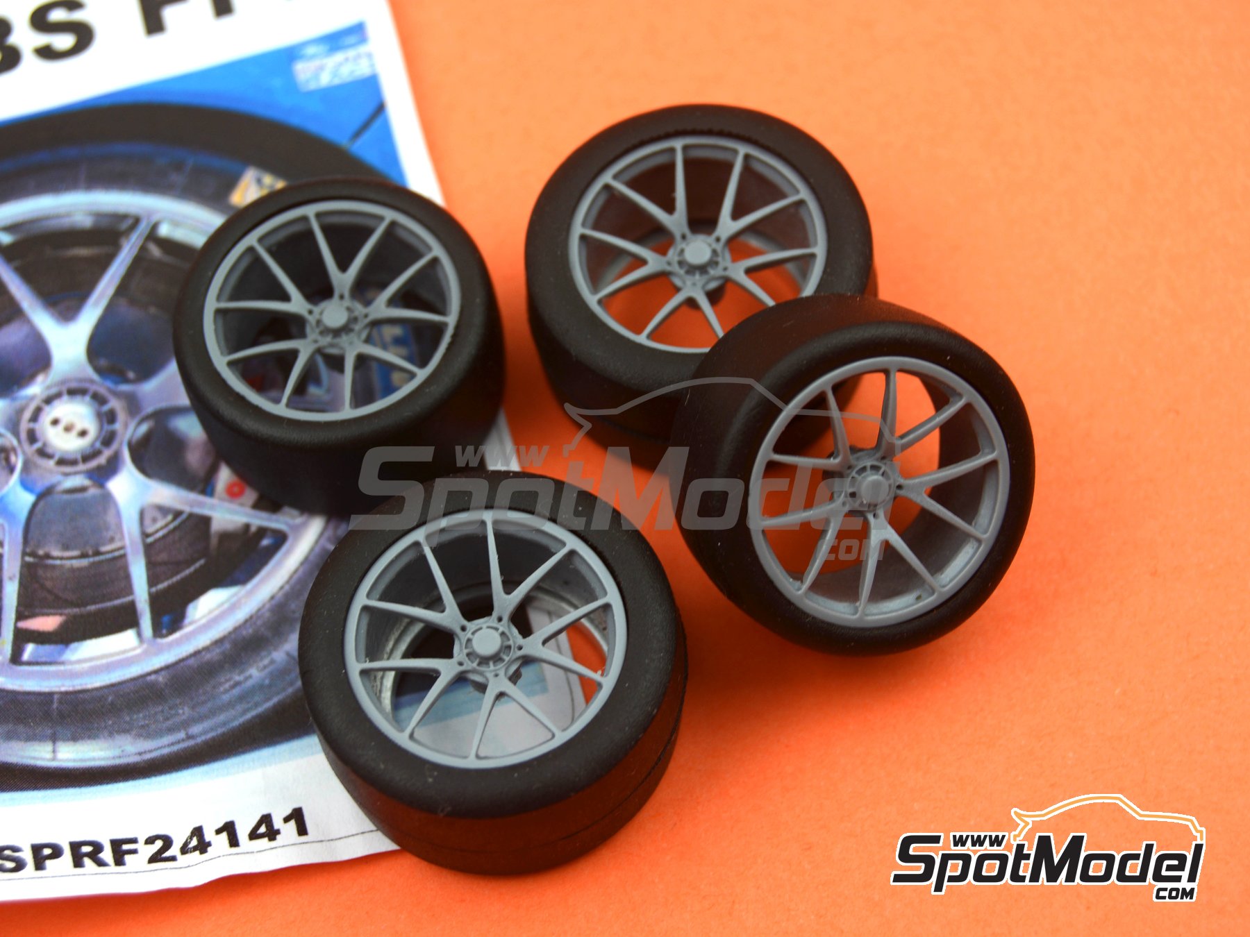 Scale Production SPRF24141#4: Rims and tyres set 1/24 scale - BBS FI-R ...