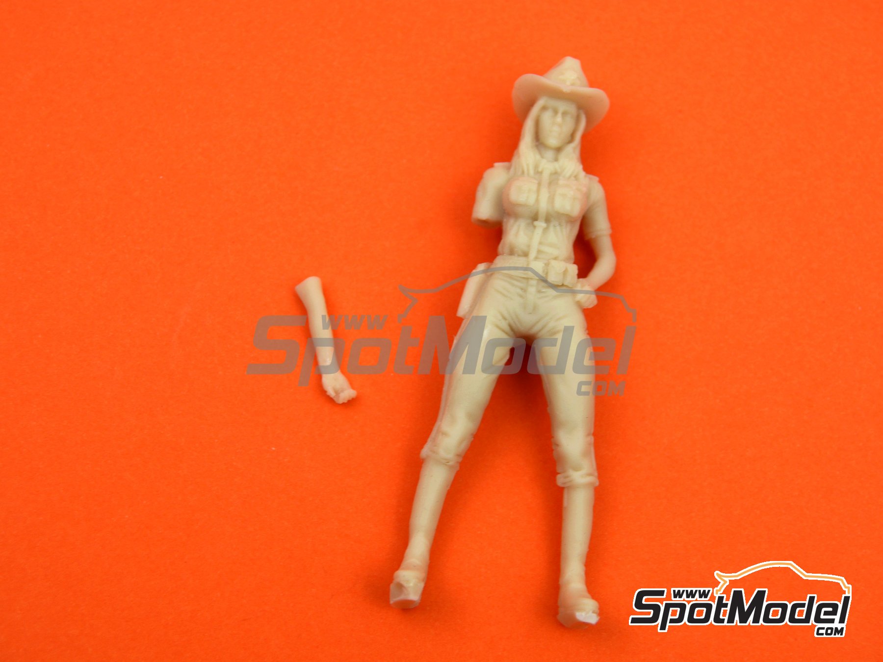 Scale Production TMF24013: Figure 1/24 scale - Officer Nancy (ref ...