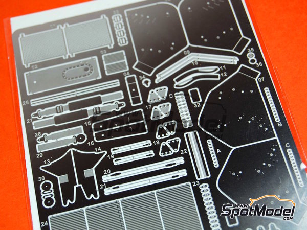 Studio27 FK20237: Car scale model kit 1/20 scale - Leyton House March ...