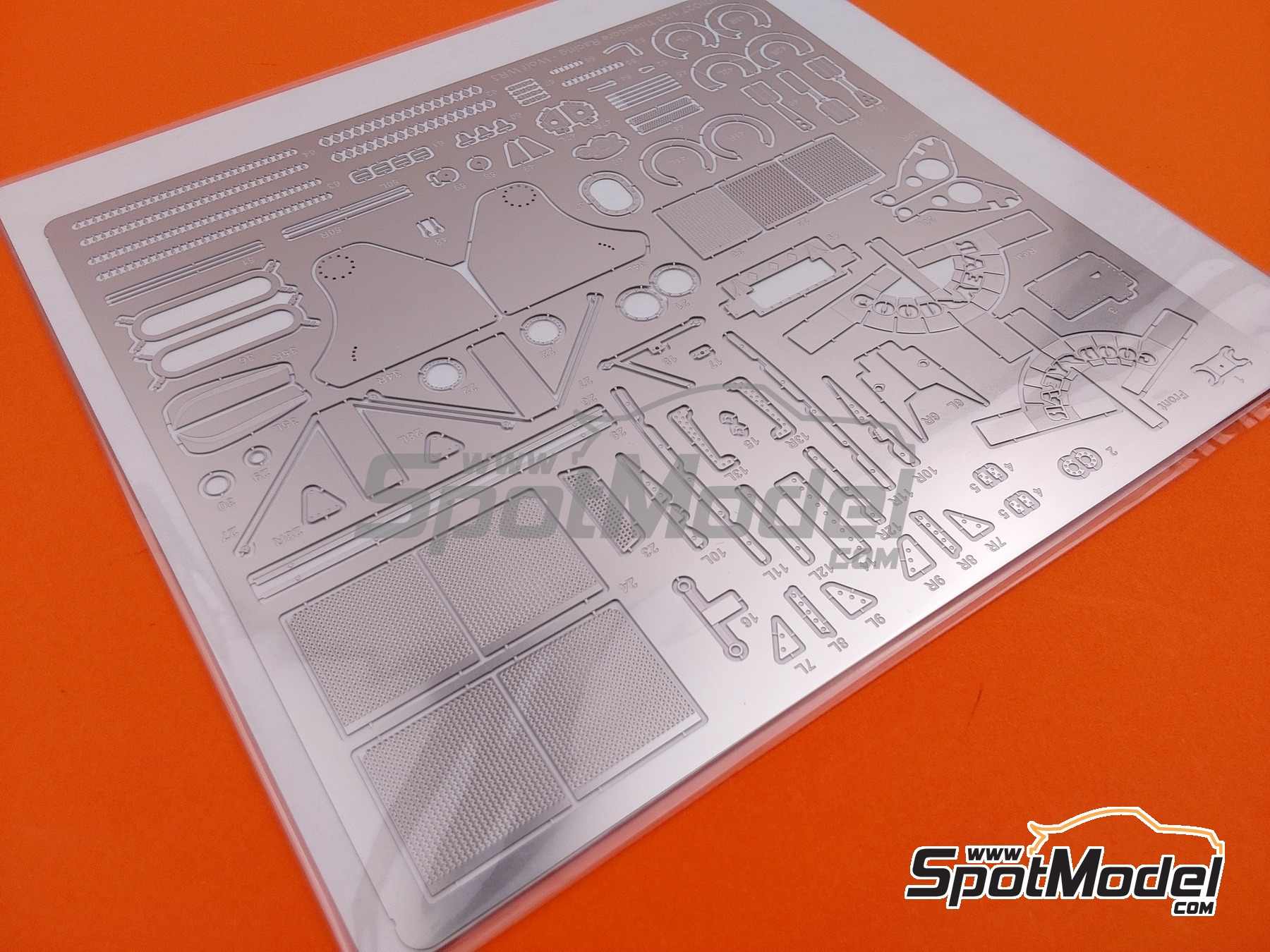 Studio27 TRK007: Car scale model kit 1/20 scale - Wolf Cosworth WR3 ...