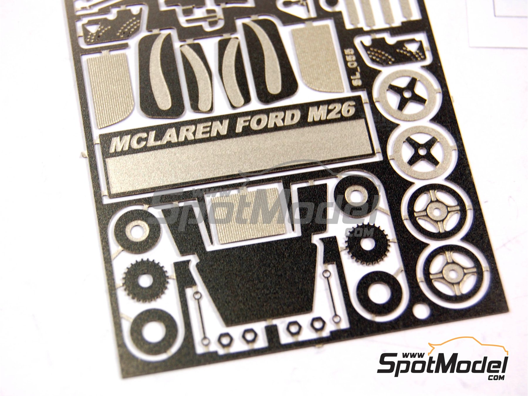 Tameo Kits SLK059: Car scale model kit 1/43 scale - McLaren M26 McLaren ...