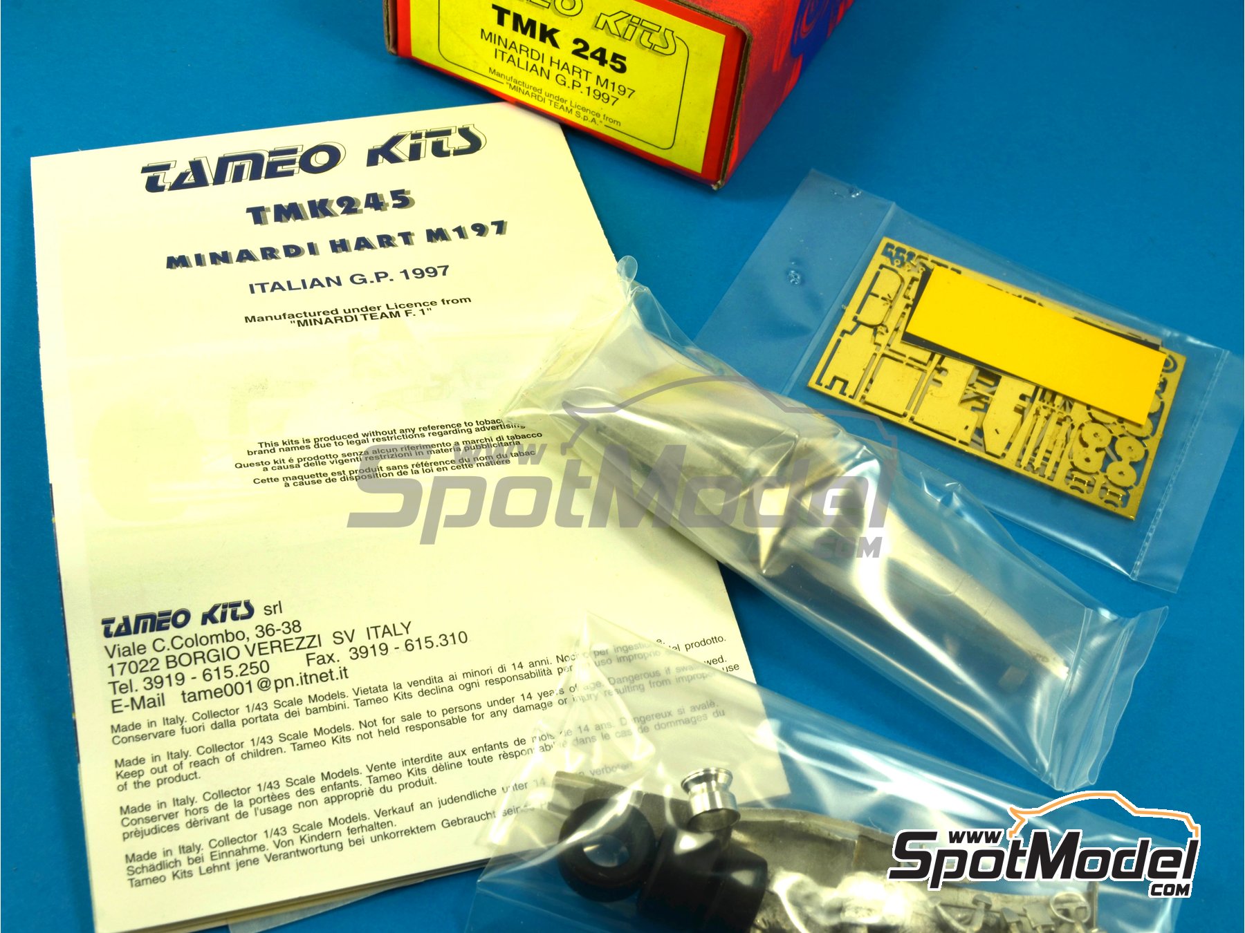 Tameo Kits TMK245: Car scale model kit 1/43 scale - Minardi Hart M197 ...