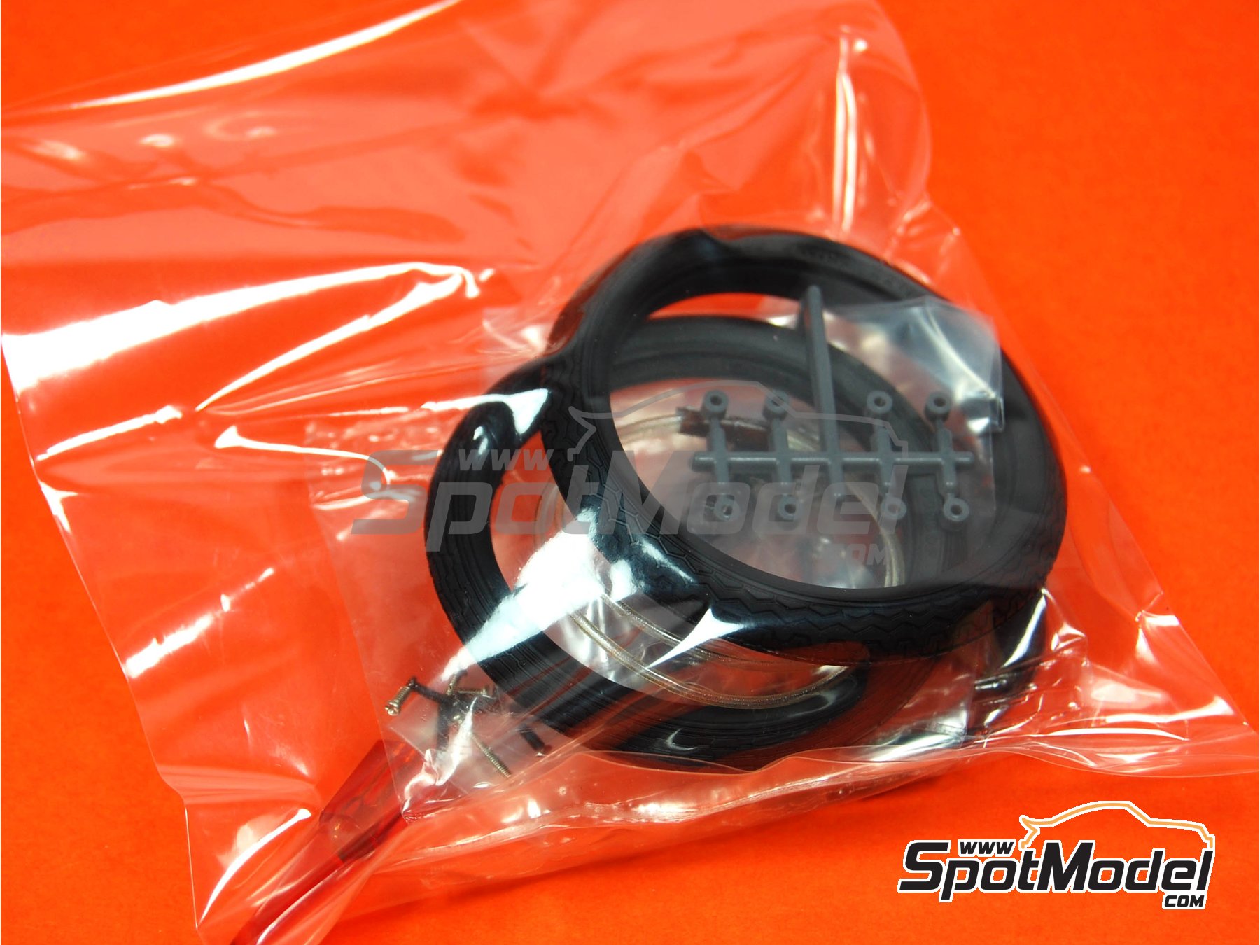 Tamiya 14113: Motorbike scale model kit 1/12 scale - Honda RC166 GP ...