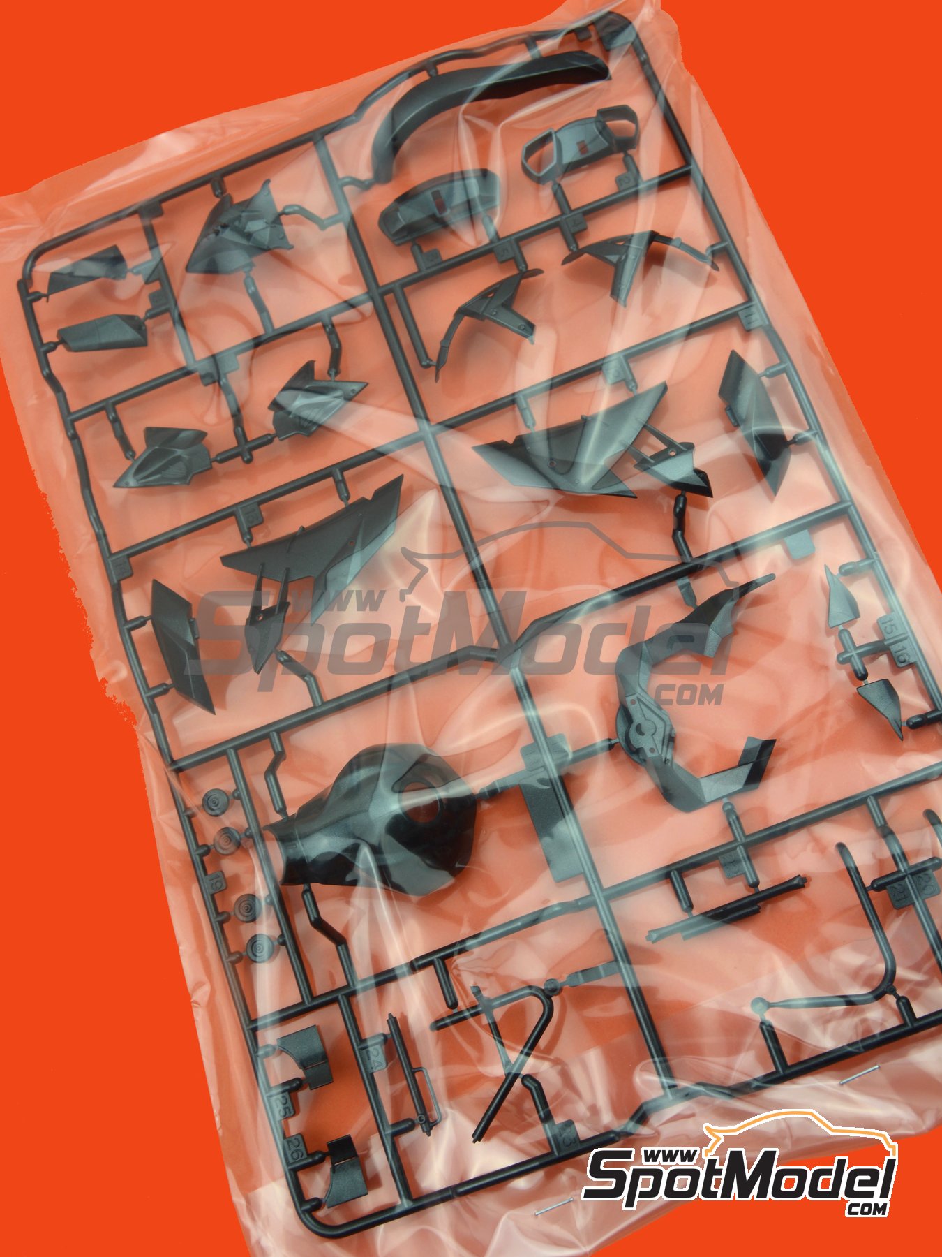 Tamiya 19006813: Spare part 1/12 scale - Kawasaki Ninja H2 Carbon ...