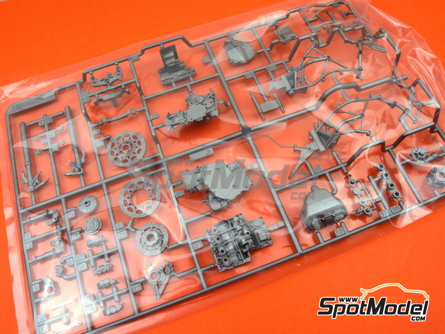 Tamiya 14136: Motorbike scale model kit 1/12 scale - Kawasaki Ninja H2 ...