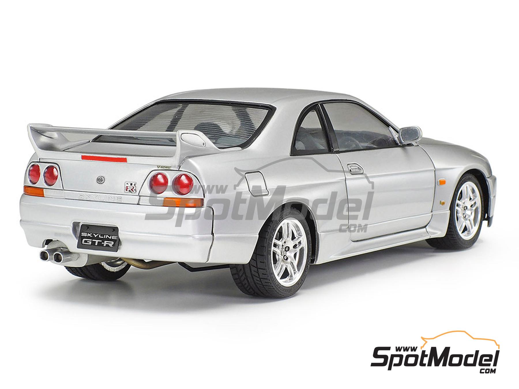 Tamiya 24145: Car scale model kit 1/24 scale - Nissan Skyline (R33) GT ...