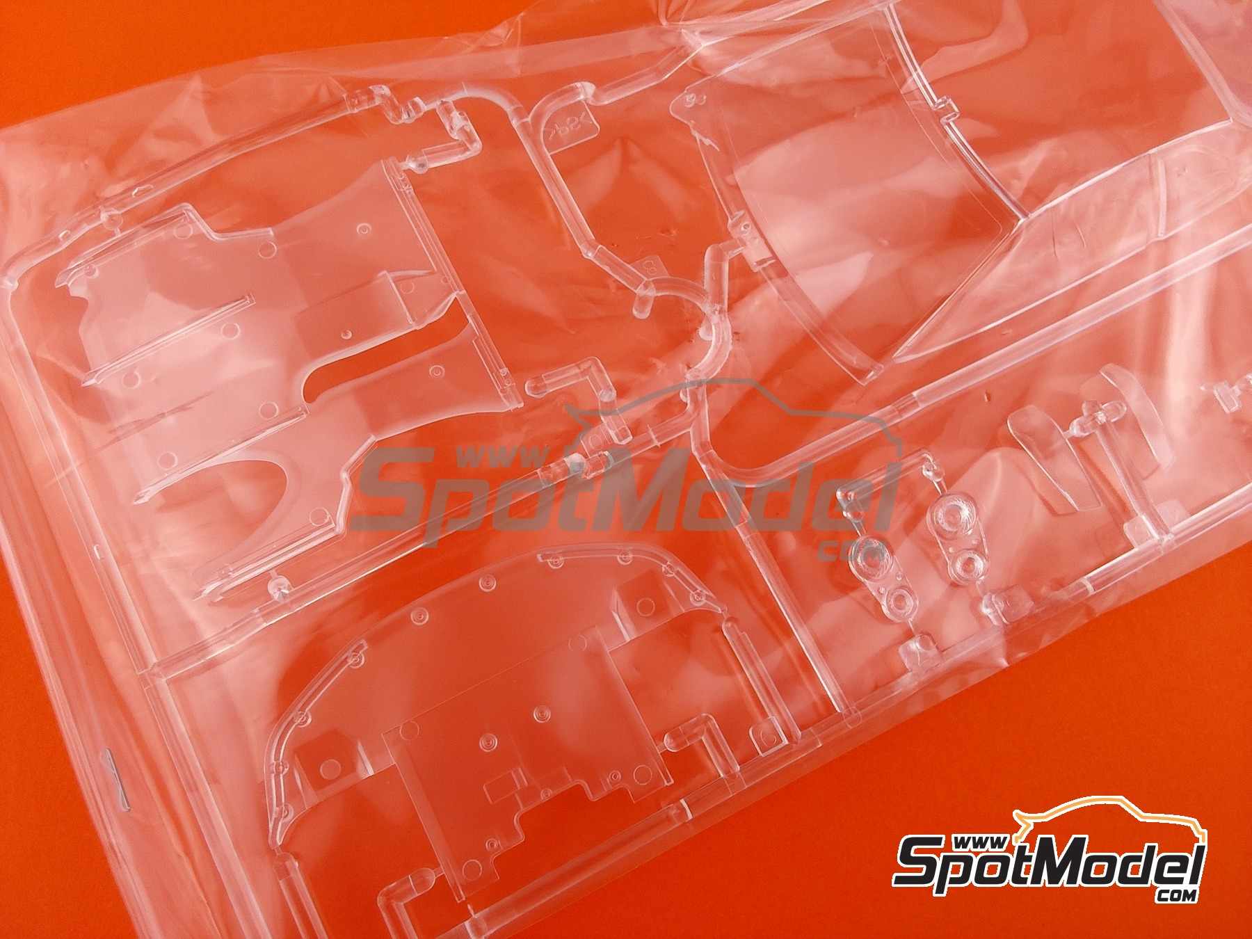 Tamiya 24210: Car scale model kit 1/24 scale - Nissan Skyline GT-R V ...