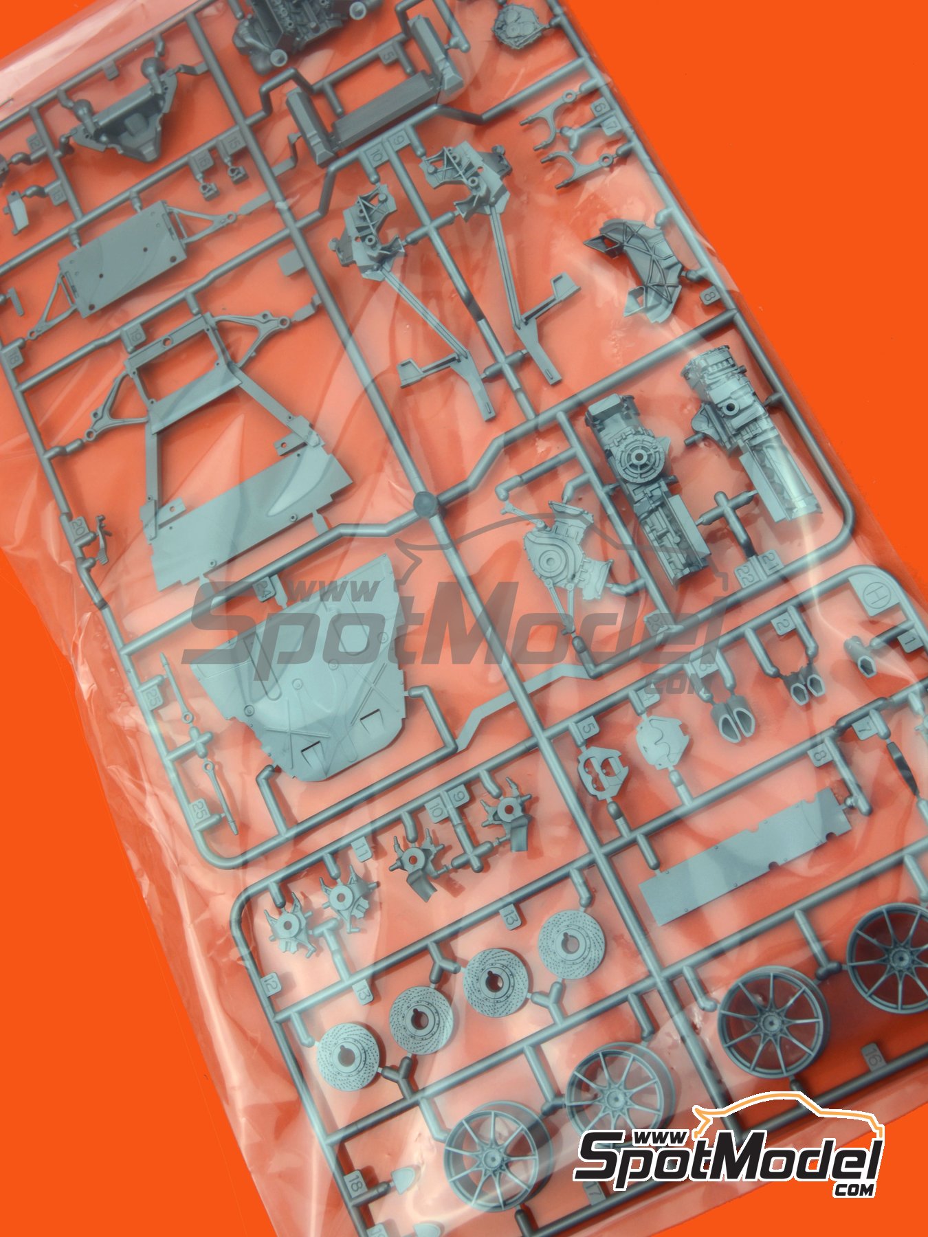Tamiya 19006922: Spare part 1/24 scale - McLaren Senna: Sprue H and C ...