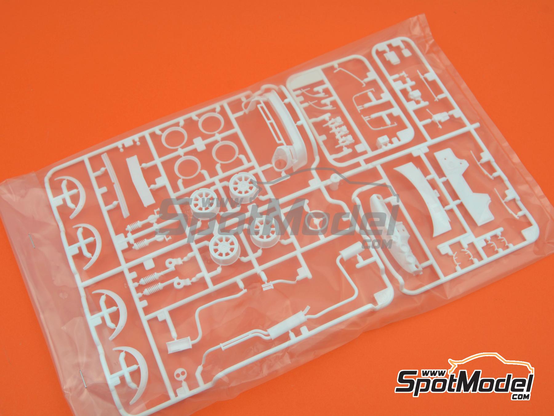 Tamiya 24367: Car scale model kit 1/24 scale - Nissan Fairlady 240Z ...