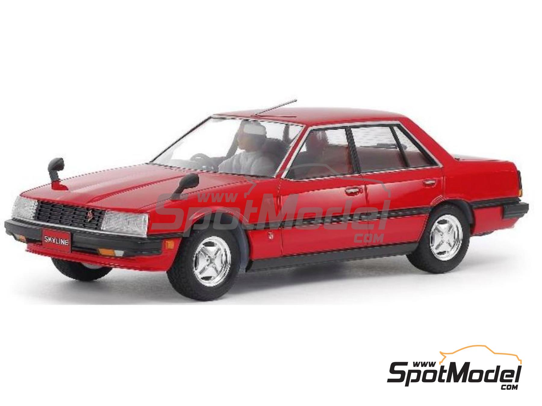 Tamiya 24374: Car scale model kit 1/24 scale - Nissan Skyline Sedan ...