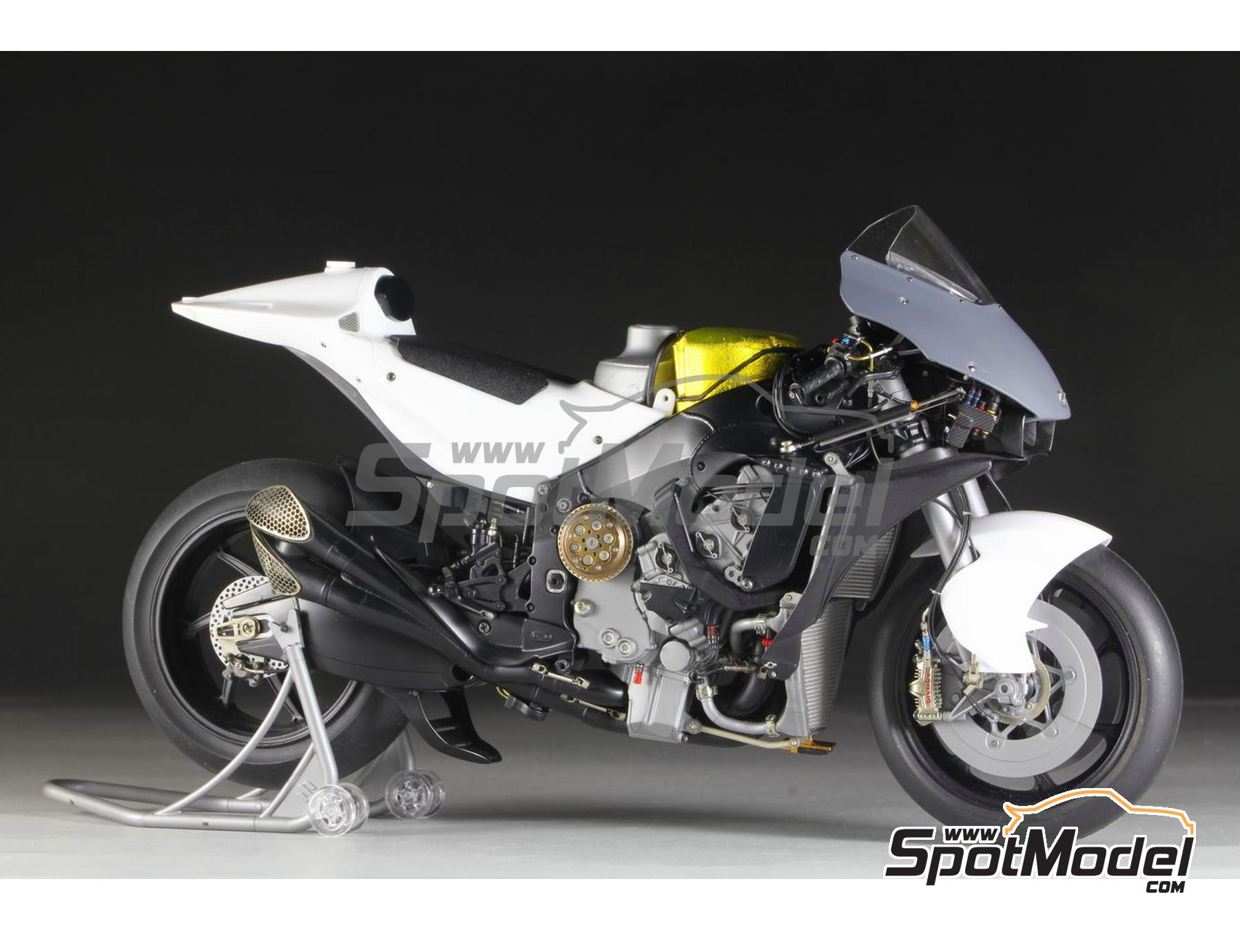Top Studio MD29019: Detail up set 1/12 scale - Suzuki GSX-RR - for ...