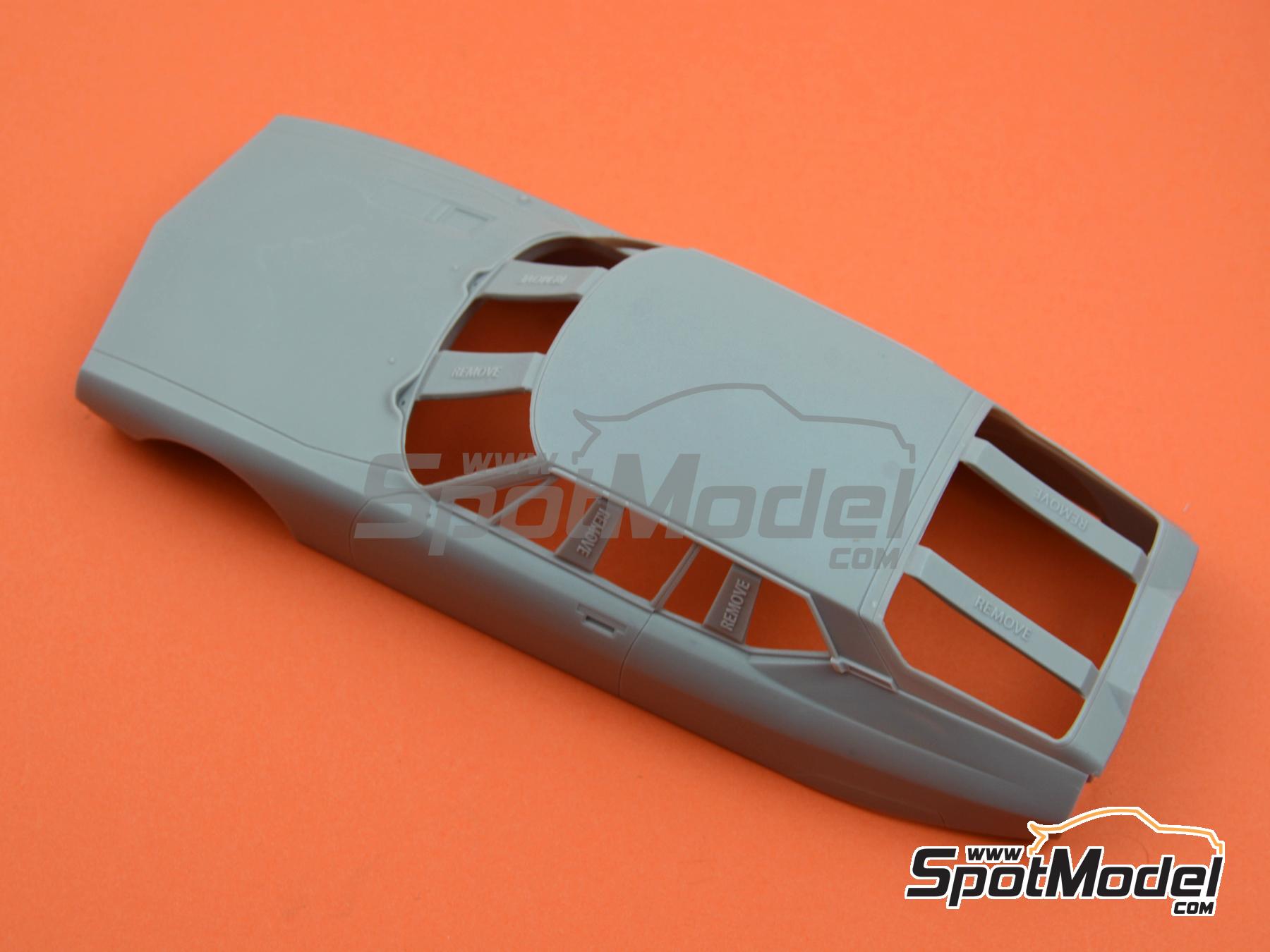 USCP 24K001: Car scale model kit 1/24 scale - Citroën SM (ref. 24K001 ...